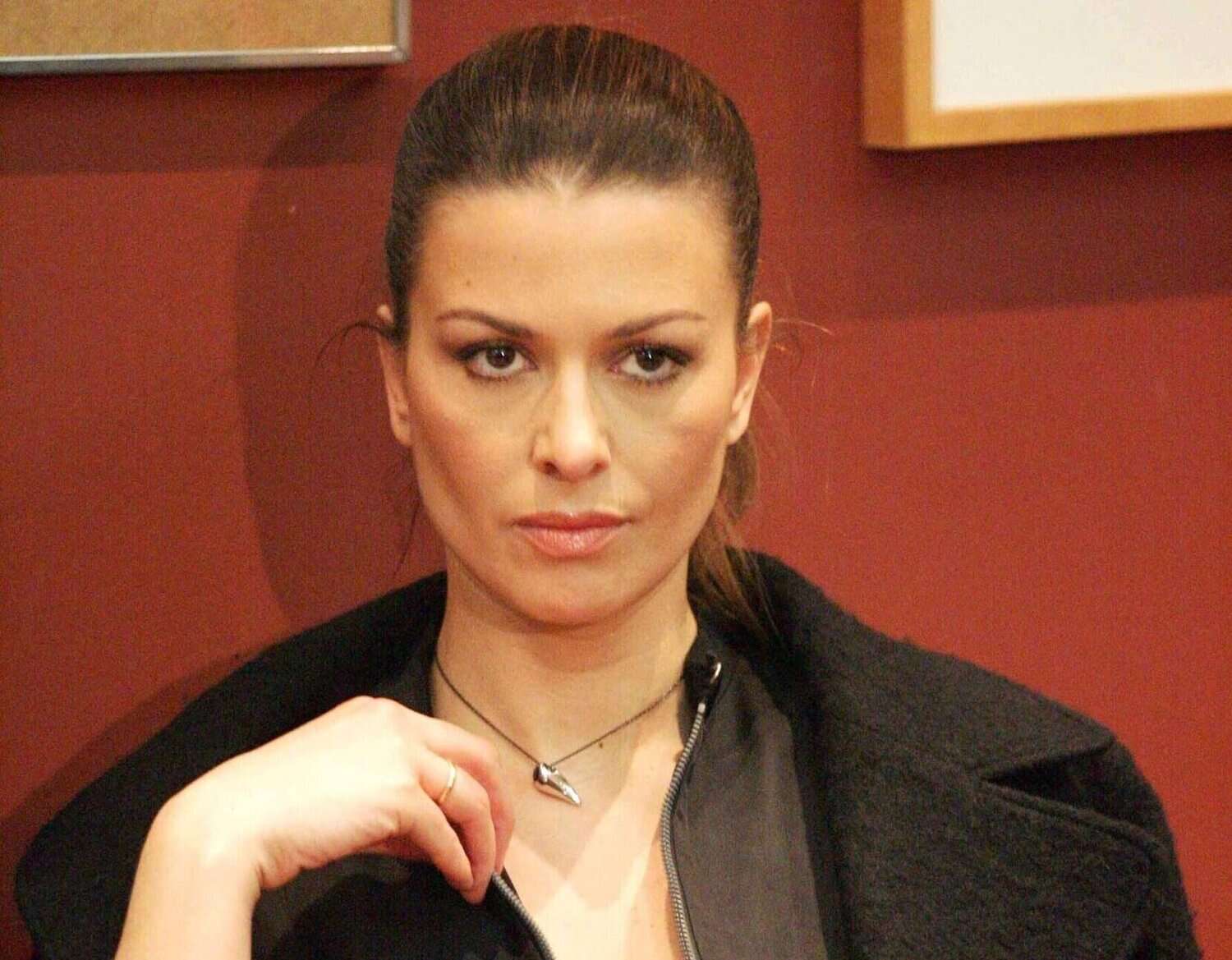 Τζίνα Αλιμόνου: «Με έβρισε, με χαστούκισε, με έσπρωξε και με απείλησε ...