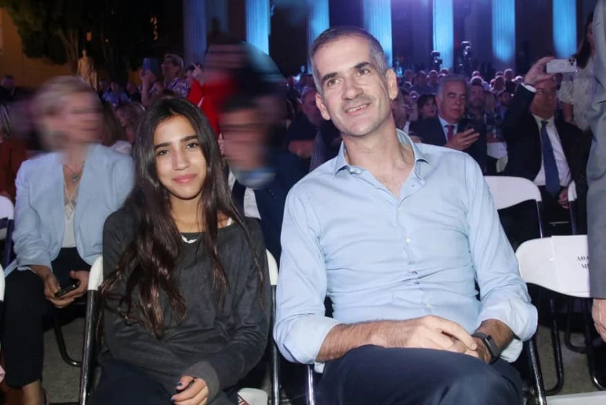 Κώστας Μπακογιάννης: Ποια είναι η 17χρονη κόρη του, Δανάη-Θεοδώρα ...